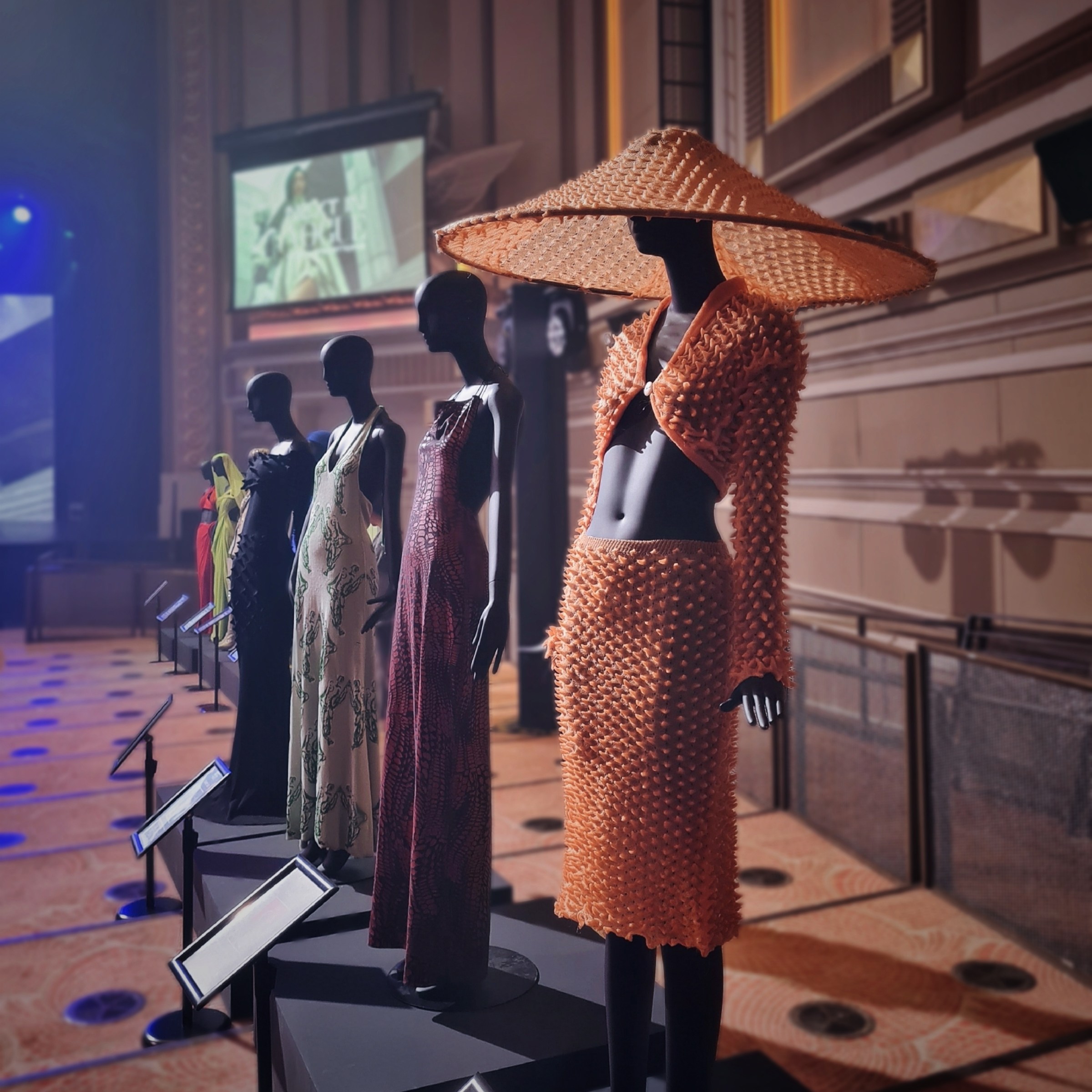 A Guide to the Beaches of Sentosa Island – Love Bella Vida